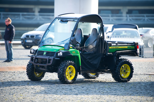 The Top Features to Look For in a Utility Vehicle - Bailey Heavy ...